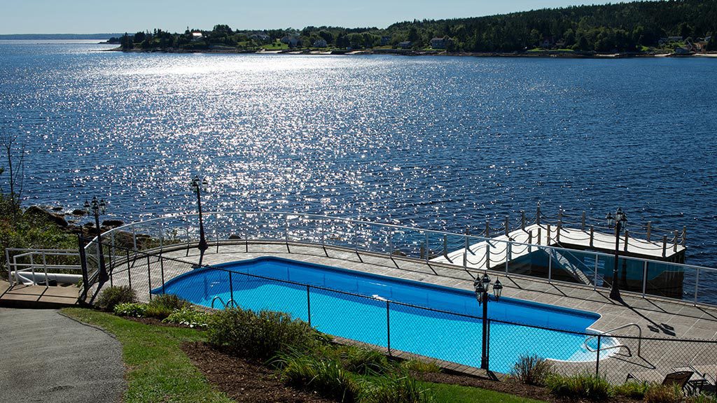 What is an ocean water pool? | R&R Pools